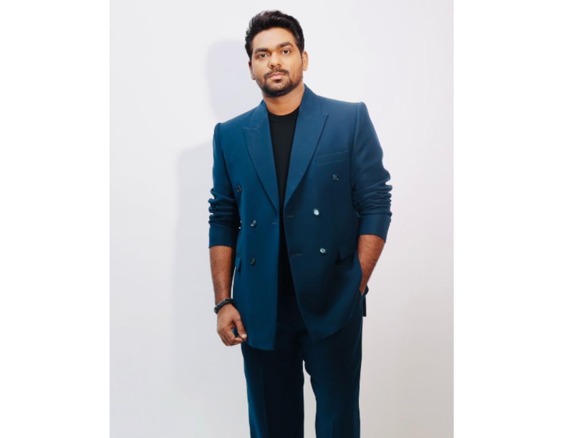 Comedian Zakir Khan Performs First Hindi Act In New York