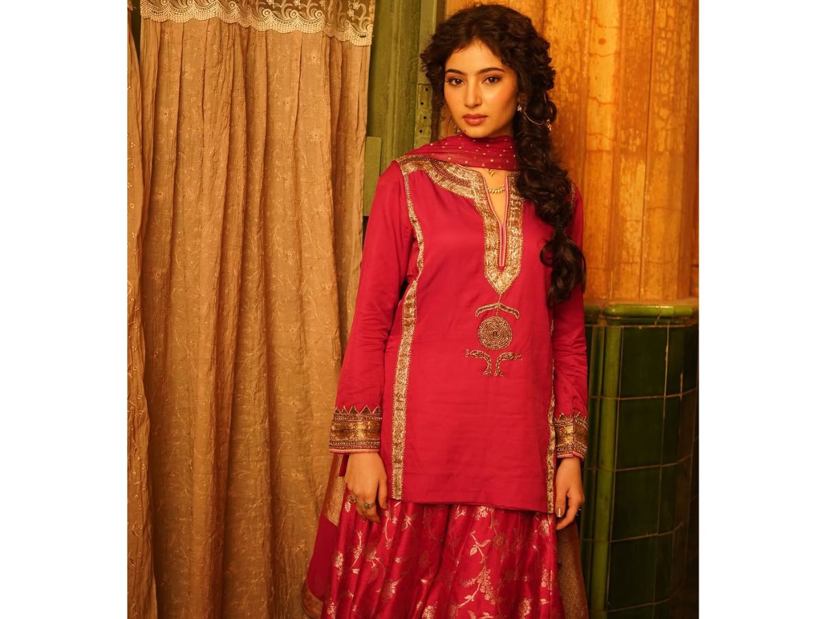 Many Actresses Showed Interest In Yalina Role Sara Arjun Was Final ...