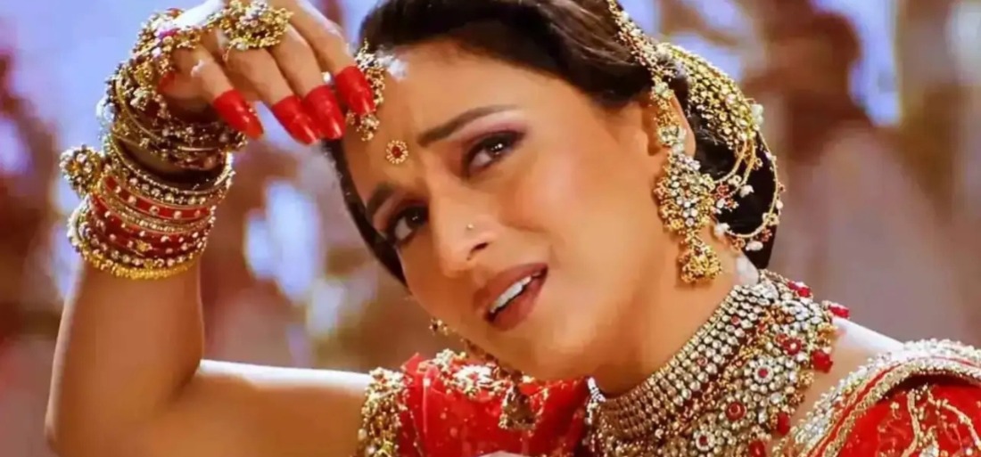 Madhuri Dixit Reveals She Was Just Tired Not Pregnant On Devdas Dola Re Set